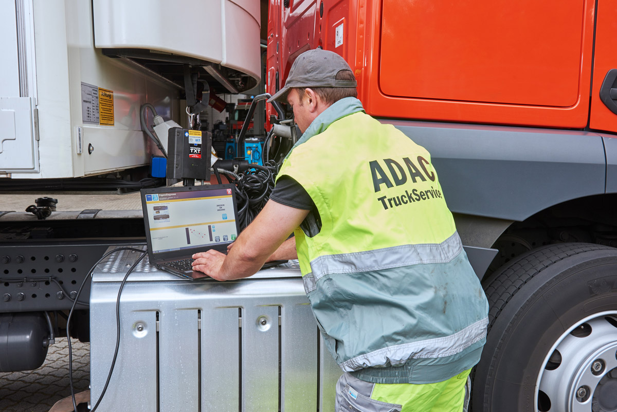 ADAC-Truck-Service: Tipps zu Schäden an Aufbauten - Krafthand-Truck